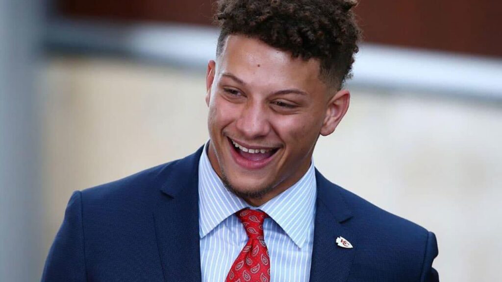 Patrick Mahomes On Pace To Become Youngest Athlete Billionaire, After ...
